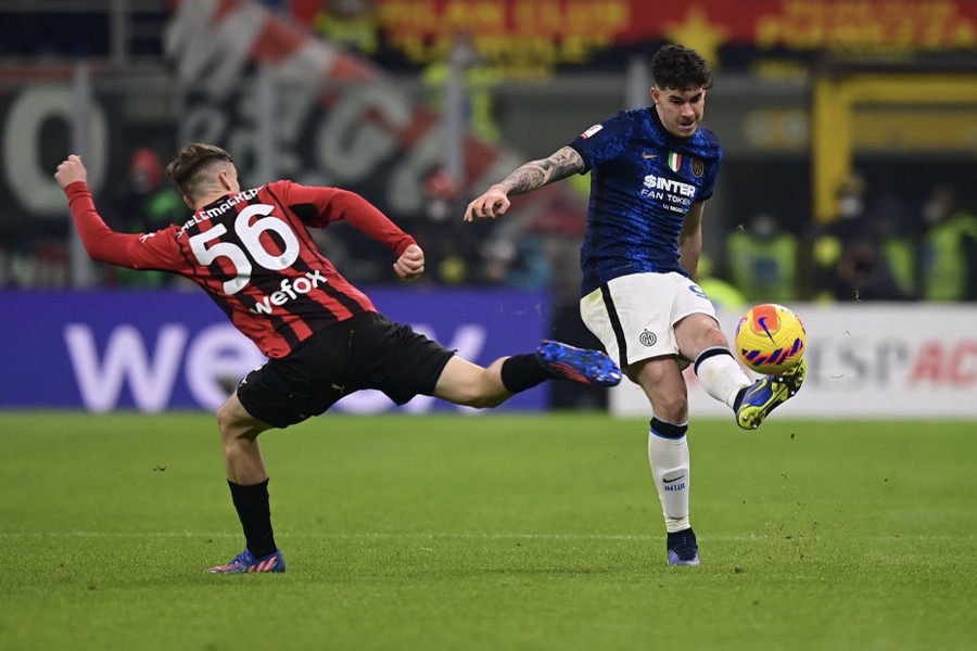 Edisi Ketiga Derby Della Madonnina Antara AC Milan vs Inter Milan ...
