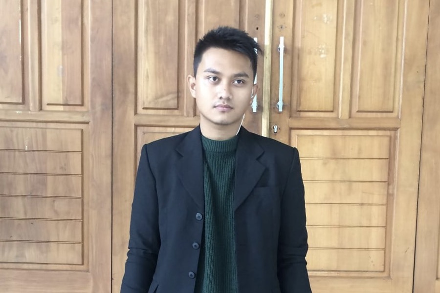 Daffa Indra, Pemuda Polygot yang Kuasai 5 Lebih Bahasa Asing | Pilar.ID