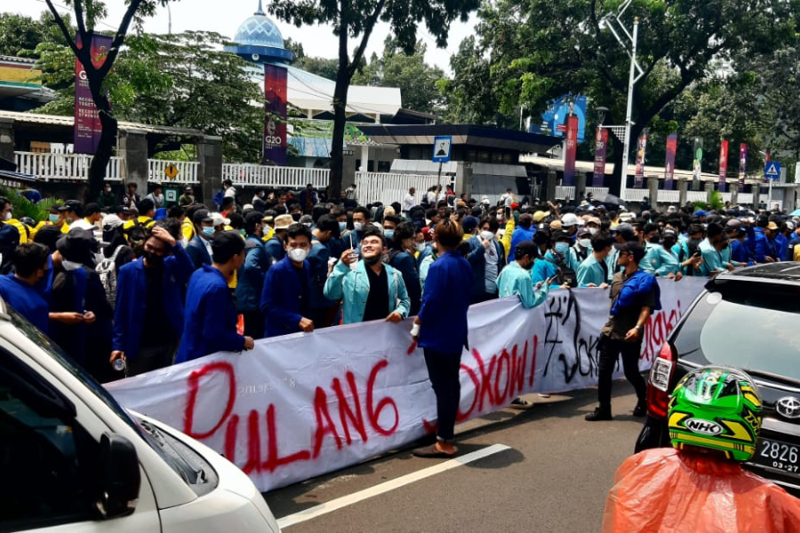 Siang Ini, Istana dan DPR akan Dikepung Sekitar 2 Ribu Demonstran ...