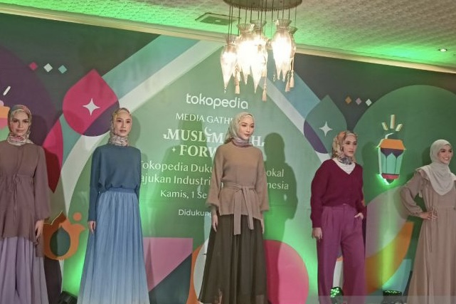 Angela Tanoesoedibjo: Indonesia Harus Jadi Trendsetter Fesyen Muslim ...