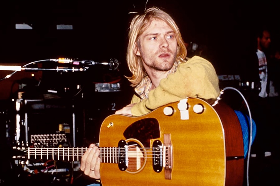Kurt Cobain, Legenda Musik Rock yang Terlalu Cepat Meninggal Dunia ...